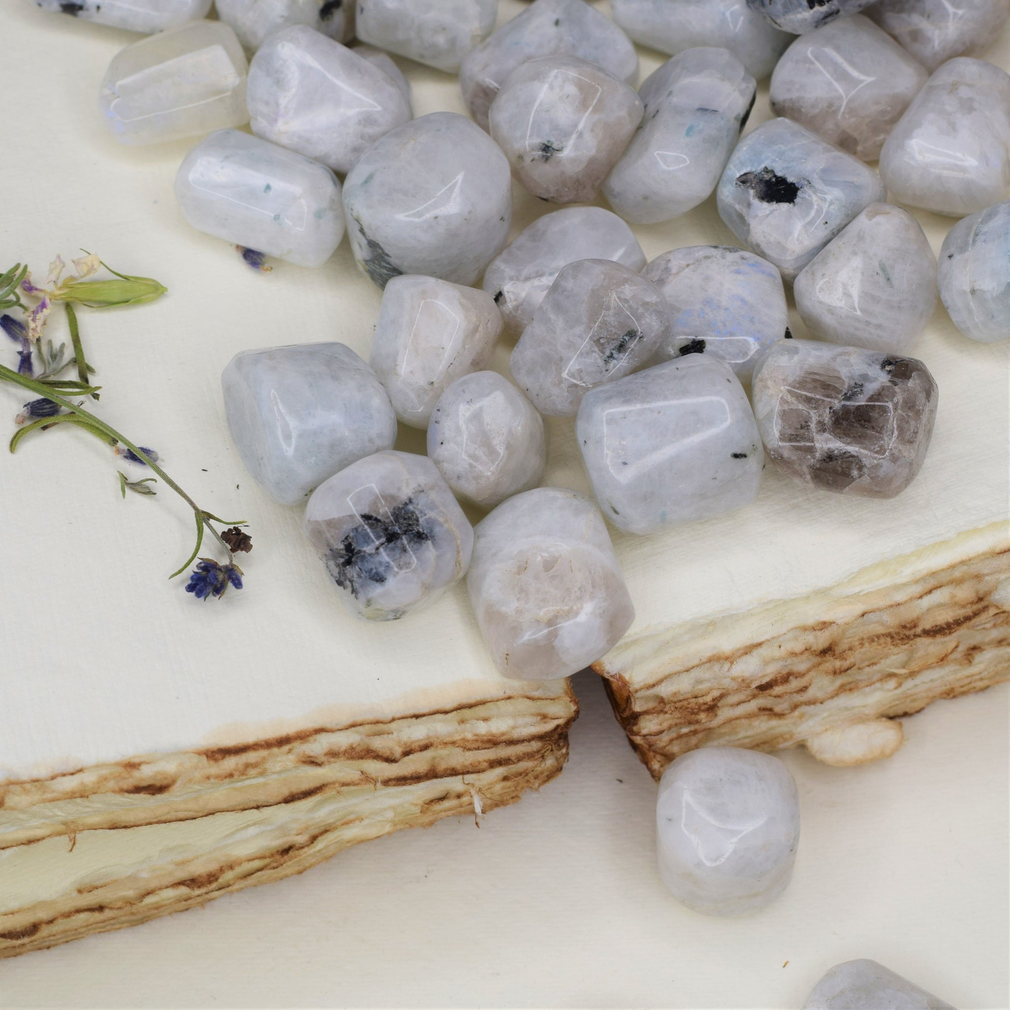 Moonstone, Travelers Stone, Balancing, Healing – TheMagickalEarth